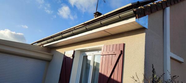 Pose de dessous de toit en PVC à Nevers