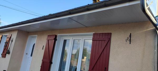 Pose de dessous de toit en PVC à Nevers