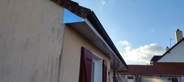 Pose de dessous de toit en PVC à Nevers