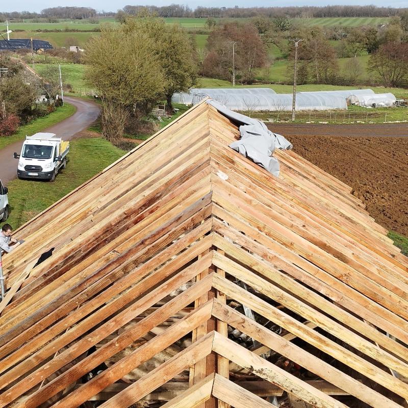 Expert couvreur à Nevers - Rénovation et pose de toiture